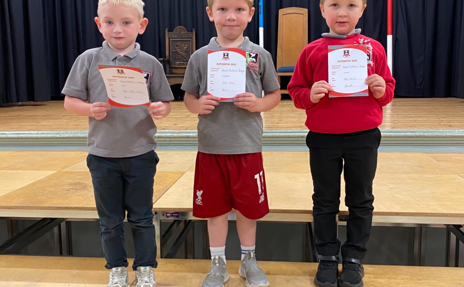 Dydd Mawrth-Eisteddfod Ysgol Henry Richard – Caron360