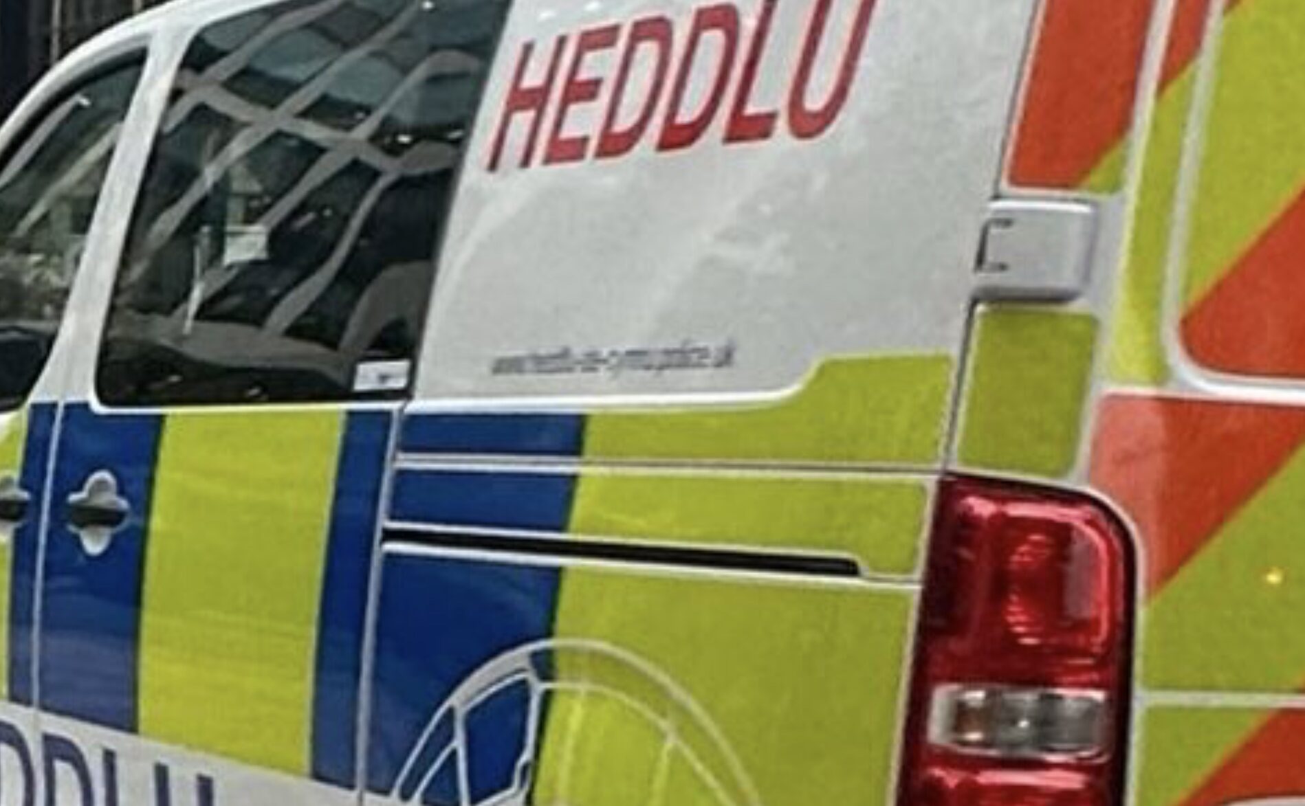 Apelio am wybodaeth yn dilyn ymosodiad – Clonc360