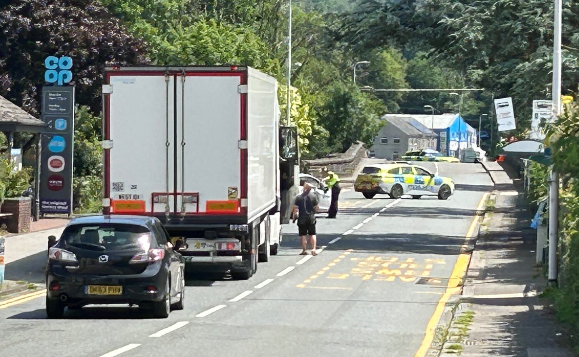 Pont Llanbed ar gau – Clonc360